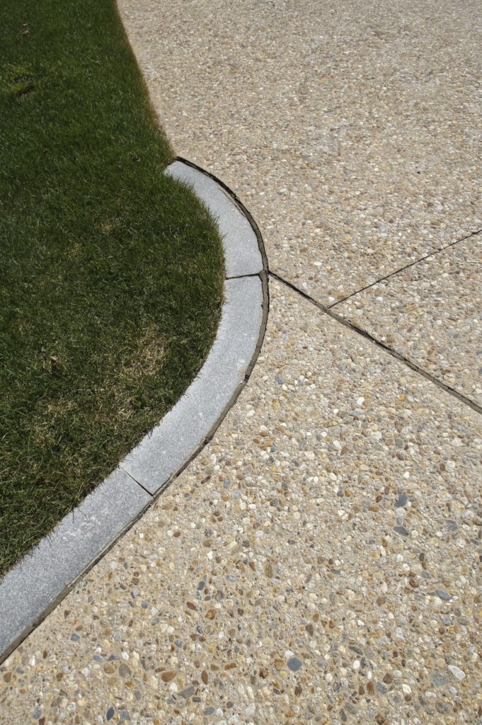 Curbs & Curbing for your driveway or walkway