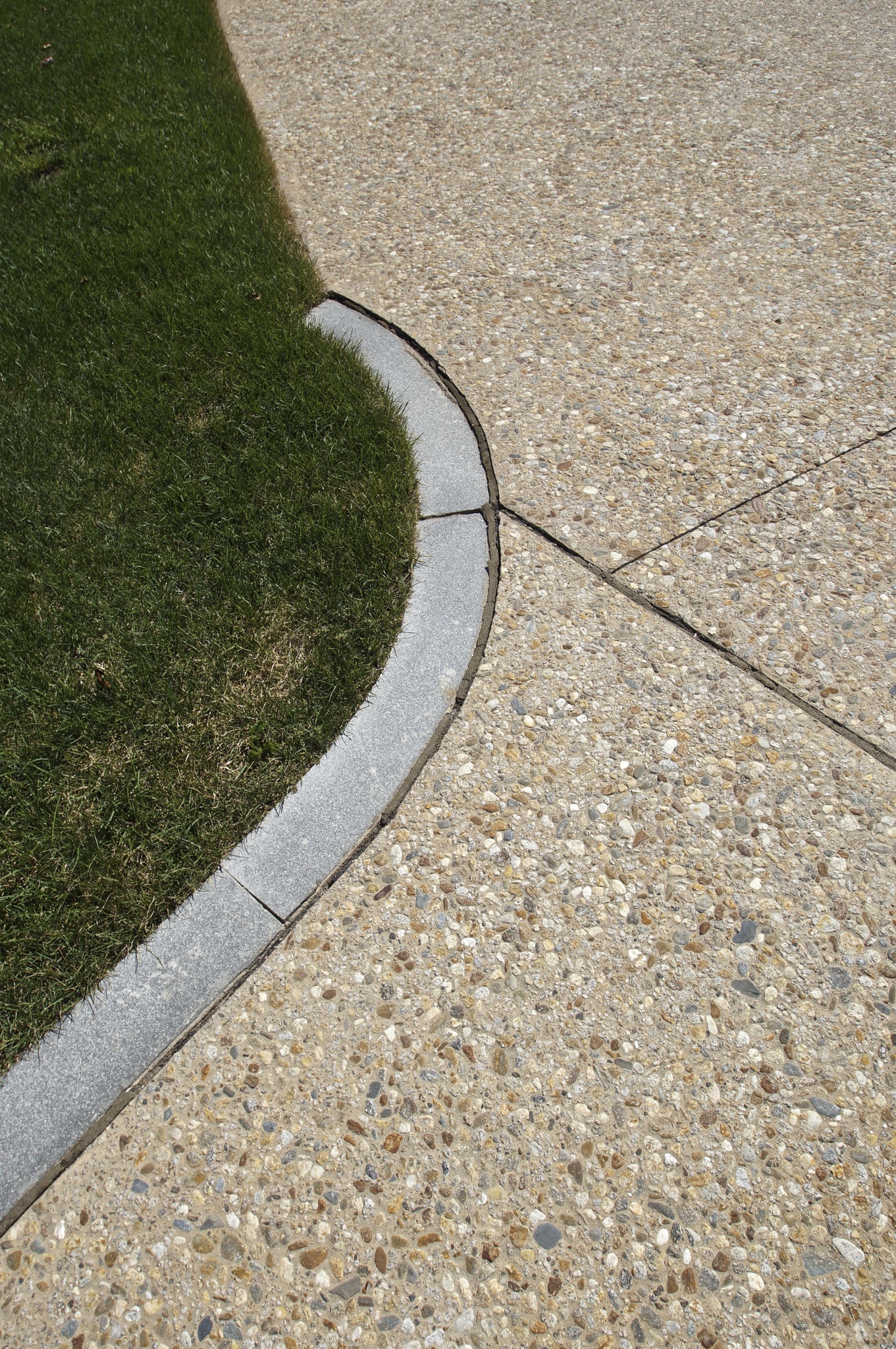 Curbs & Curbing for your driveway or walkway