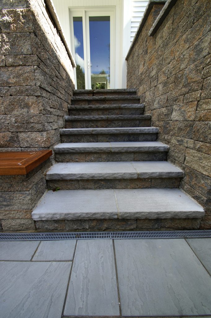 Natural Stone Steps and Treads for your Hardscape Needs