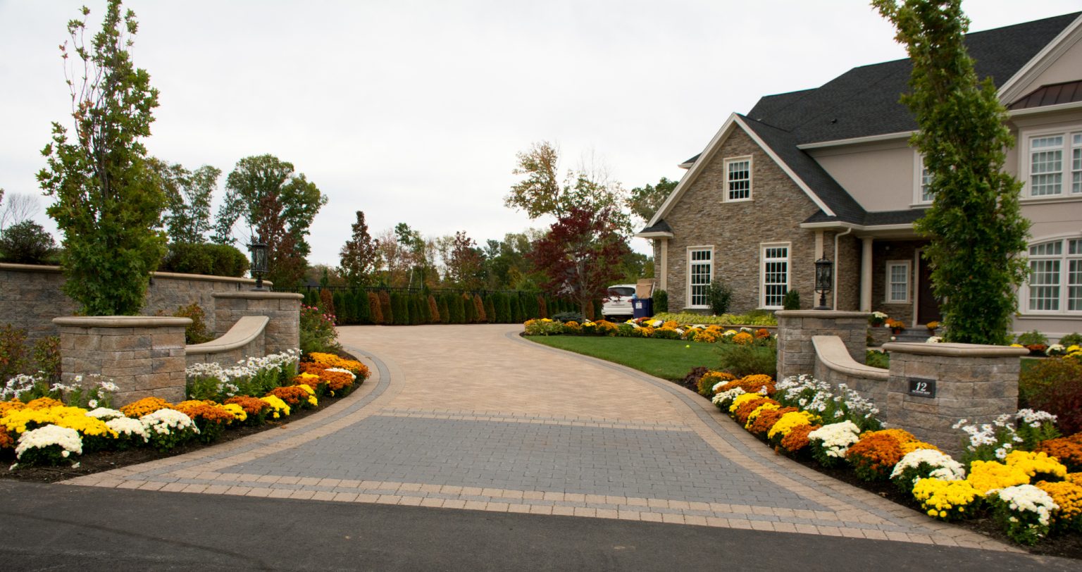 Incorporate a Driveway Apron by the Garage